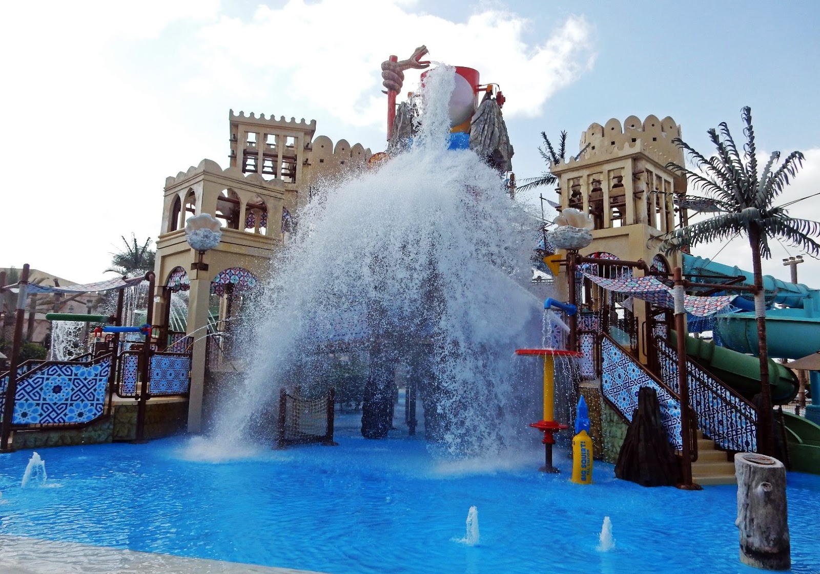 the viewing deck: Yas Waterworld Splash Adventure