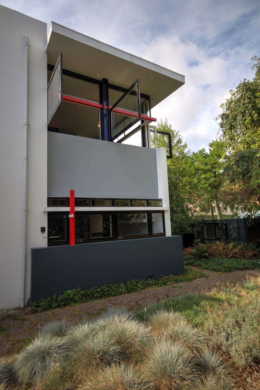 austin cubed: dancing with architecture: Gerrit Rietveld's and Truus ...