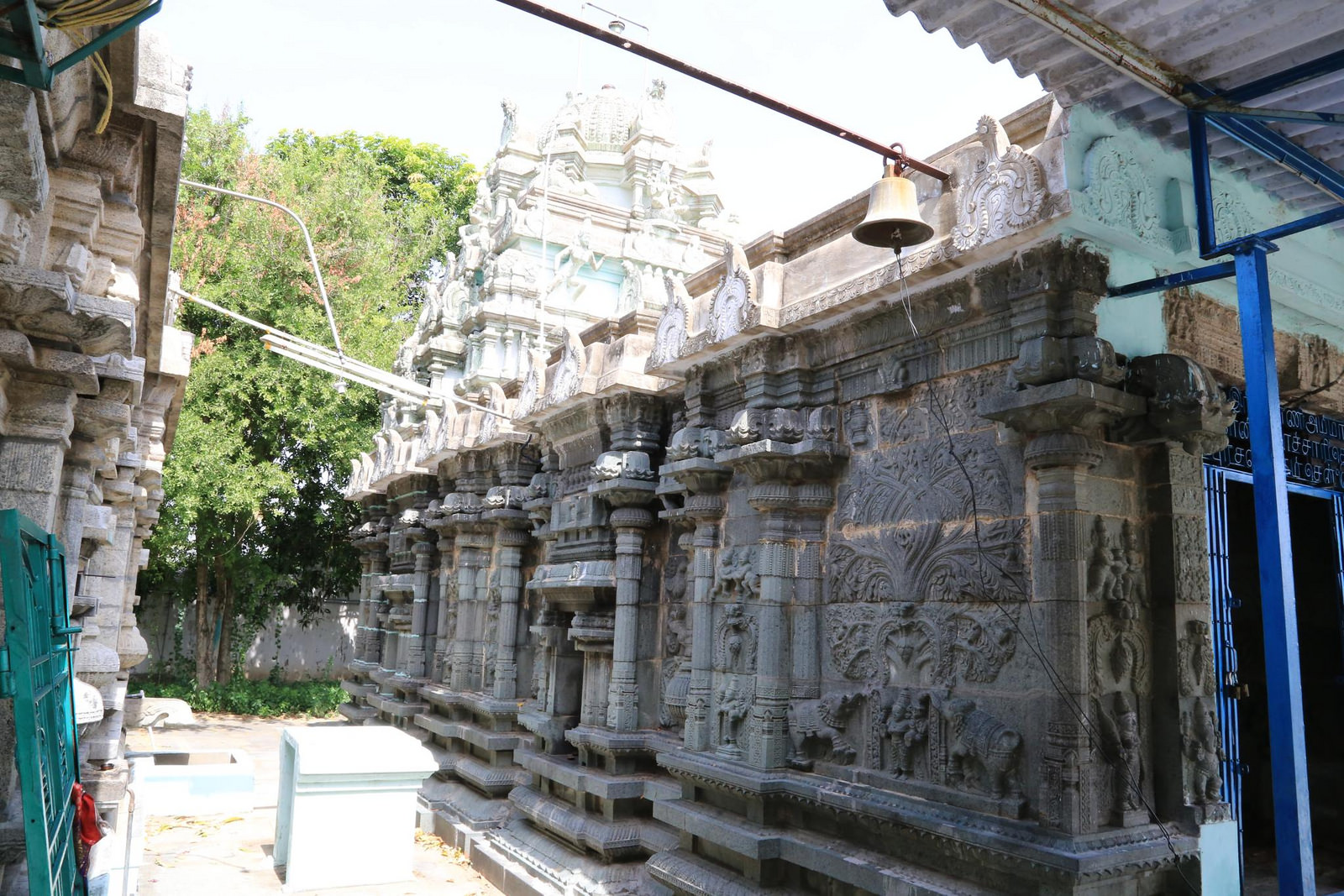 Tamilnadu Tourism: Sundara Kamakshi Temple, Sirukarumbur, Vellore