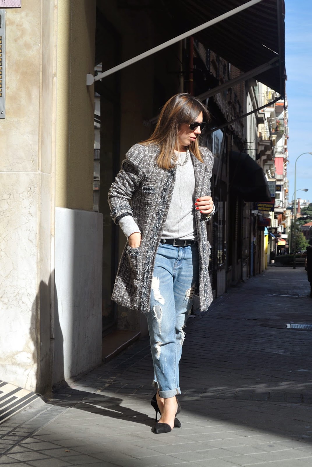 SPRING COAT FOR A SPRING SUNDAY.-