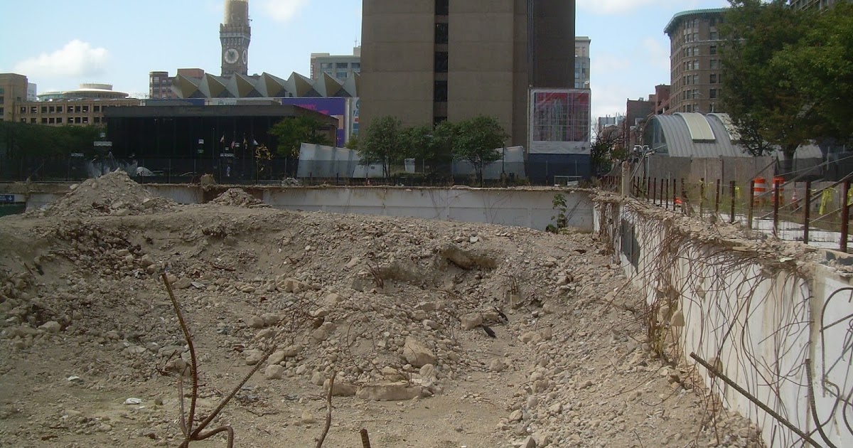 Baltimore InnerSpace: Mechanic Theater demo pit starts Hyperloop pendulum