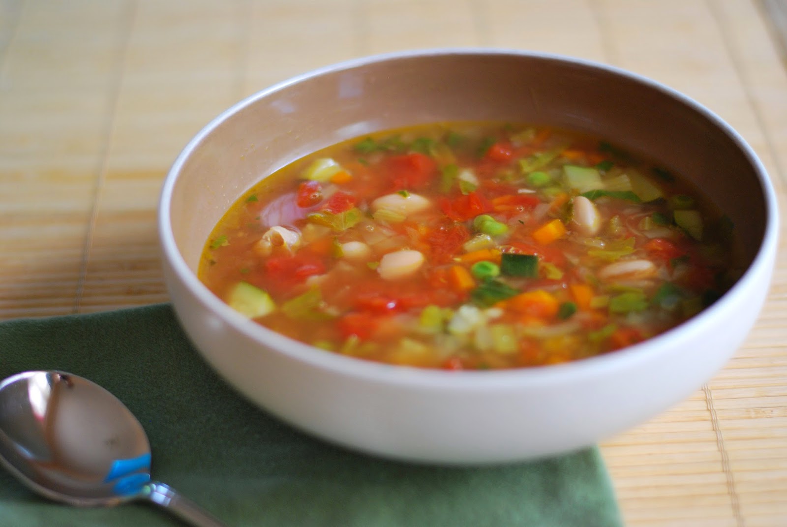 Stuffing Our Bras: TASTY THURSDAY: Veggie Soup = Summer Ready