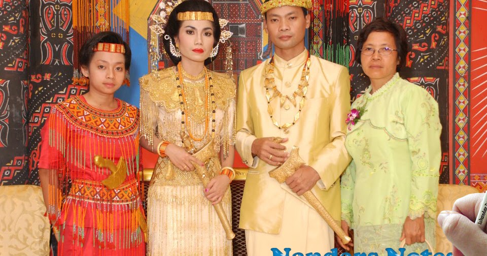 Top Populer 45+ Pakaian Adat Rimpu