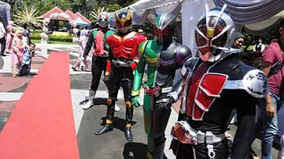 Kamen Riders Joins A Fan And His Wife In Their Wedding - JEFusion
