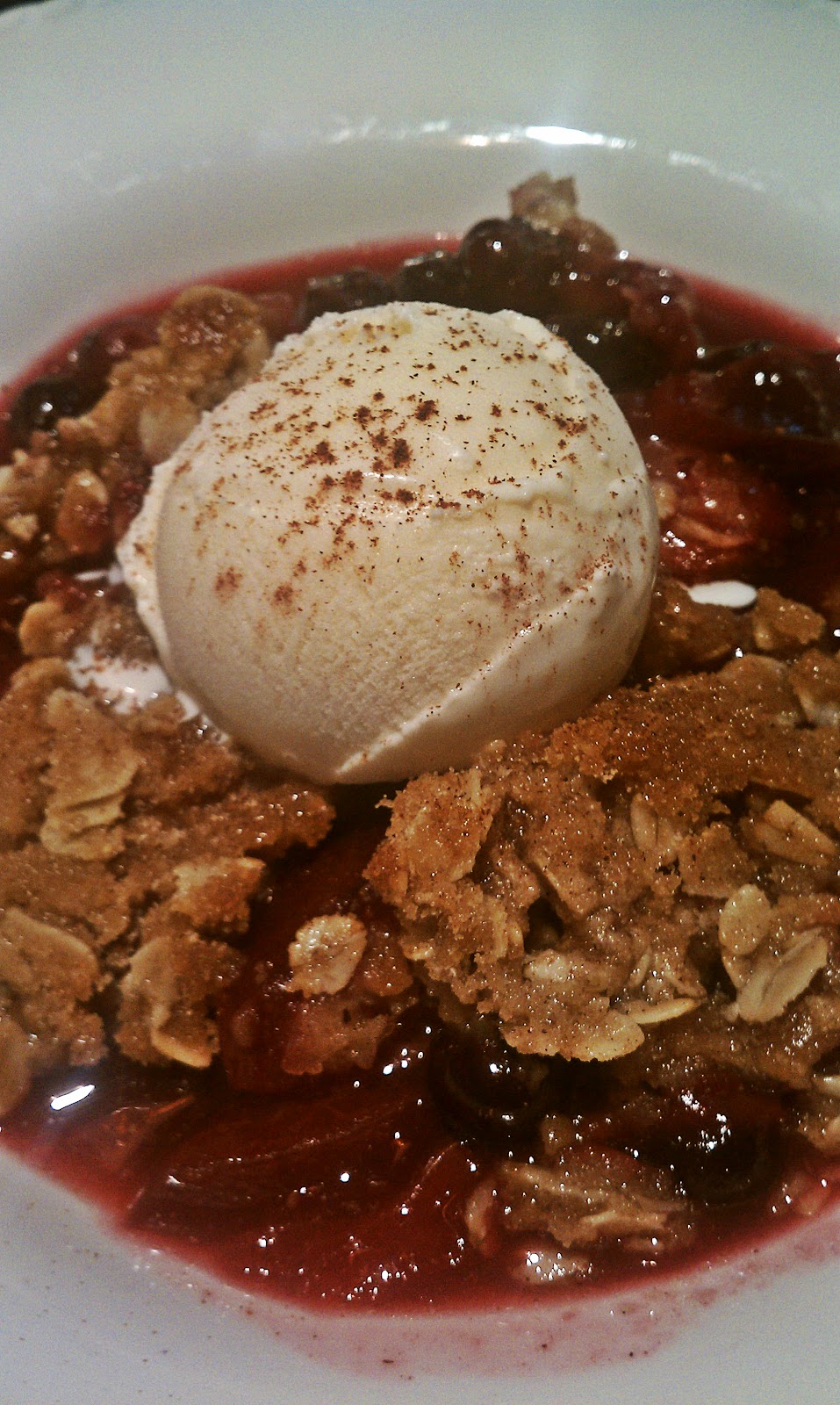 The Gastronomic Mommy: Stone Fruit Summer Crisp The Gastronomic Mommy: Stone Fruit Summer Crisp