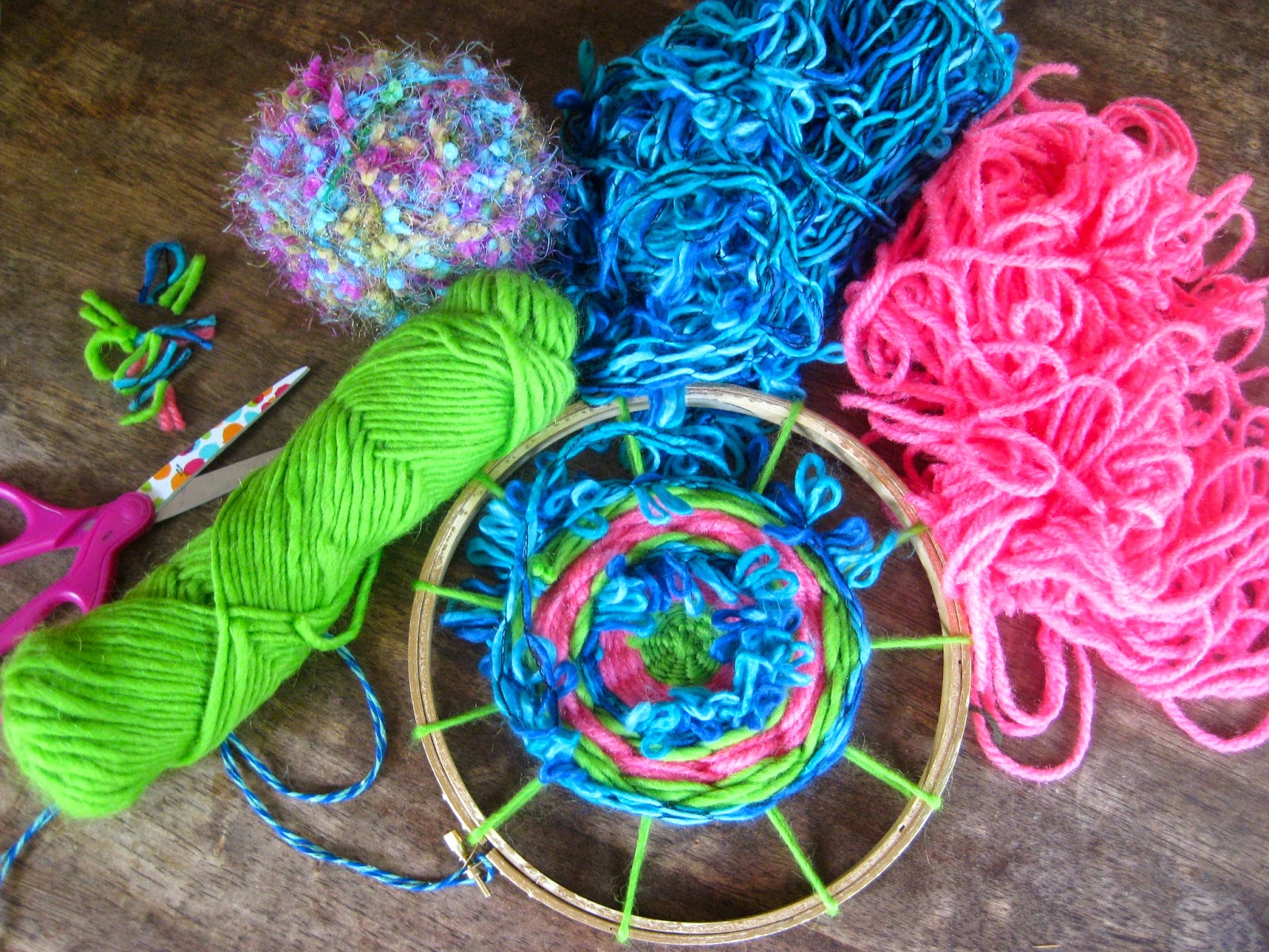 Cassie Stephens: DIY: That 70's Craft