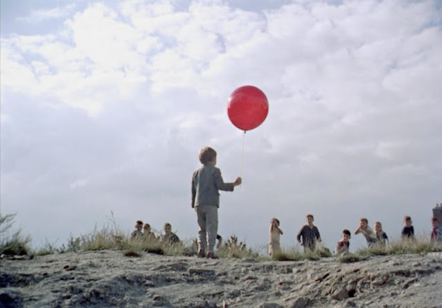 Observations + Fascinations : Movie Stills: The Red Balloon (1956)