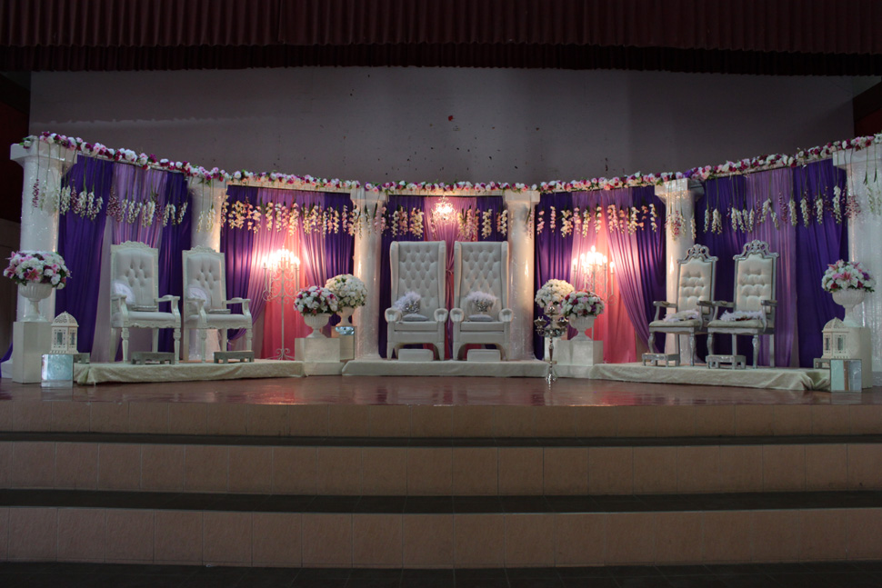 CLEO STUDIO AMPANG: Pelamin Sanding at Selayang