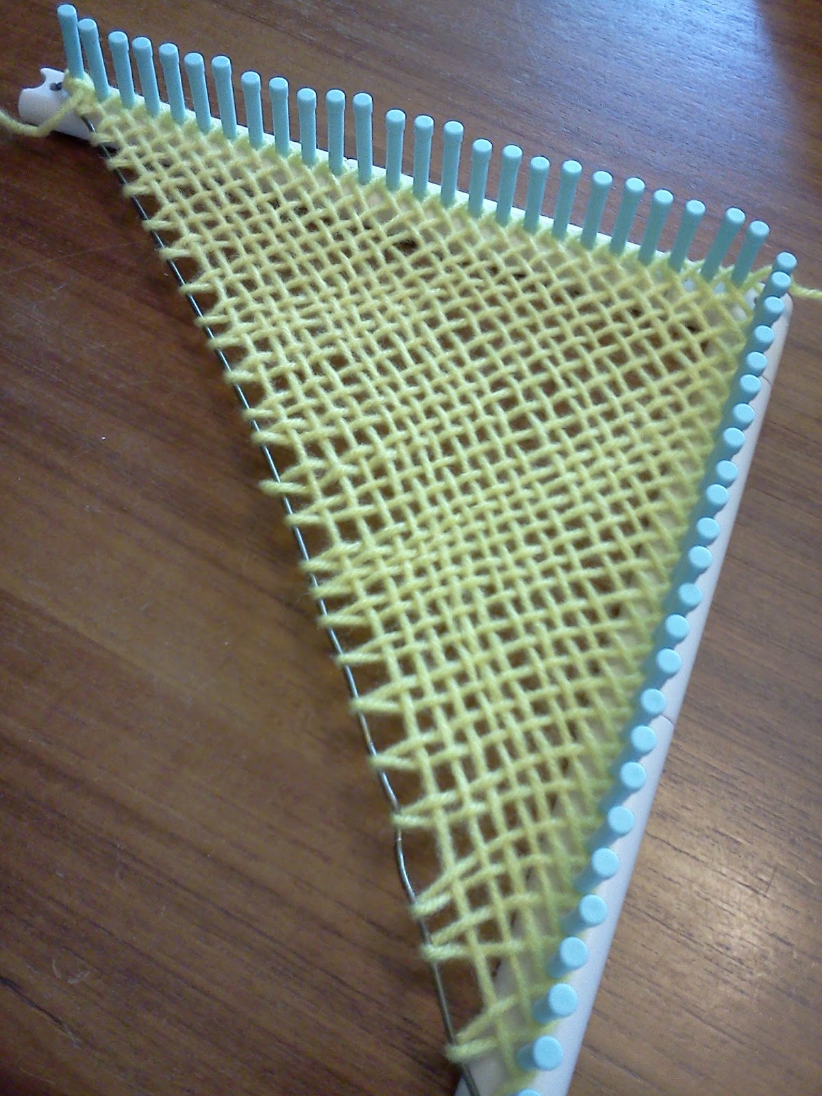 Instructions for Triangle Looms : The Hacked Martha Triangle Looms