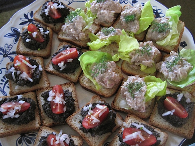 French Cooking School: Party Canapés