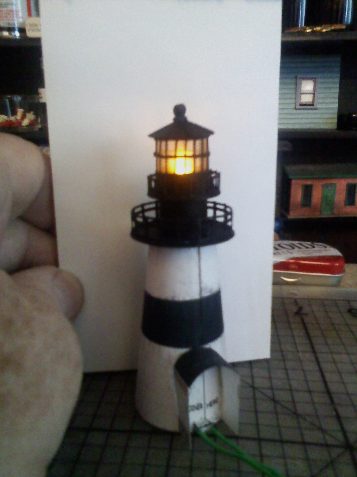 Miniature Architecture Blog: N Scale Cape Disappointment Lighthouse
