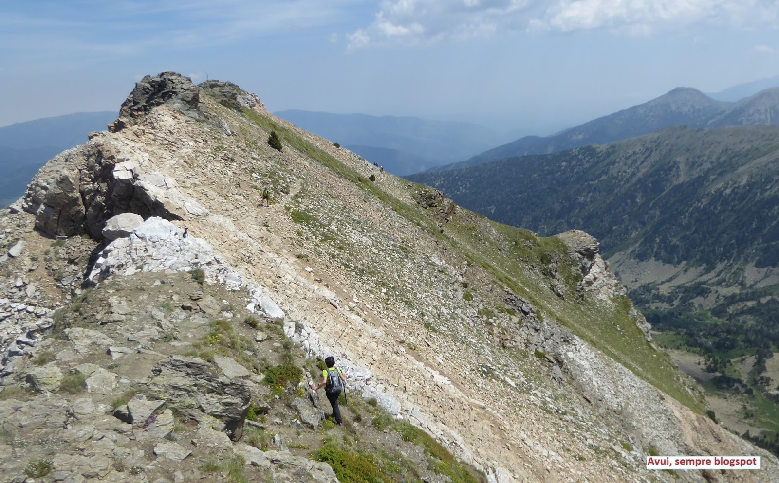 AVUI, SEMPRE. Dècades de muntanya: CAMBRA D'ASE (2750 m)