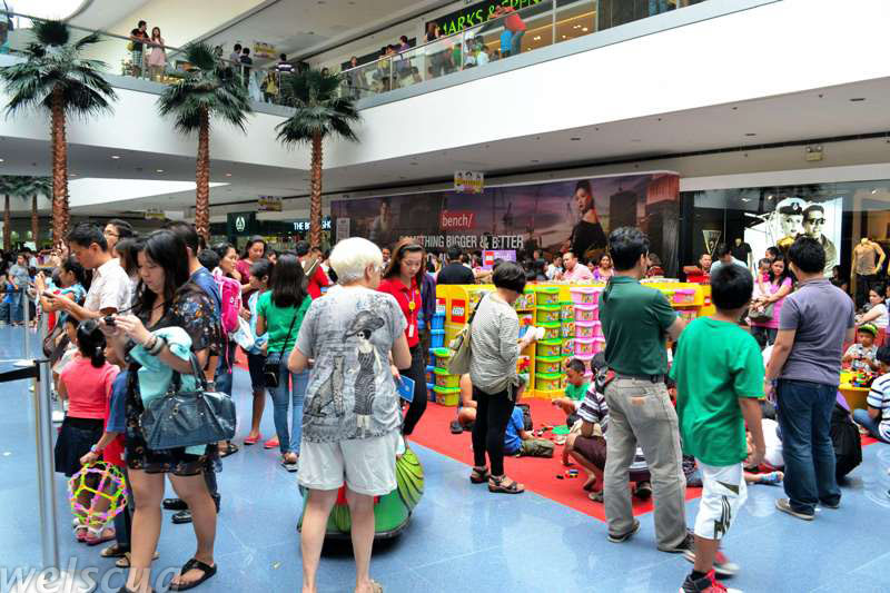 wandering... can't go home: LEGO City Adventure at SM Mall of Asia