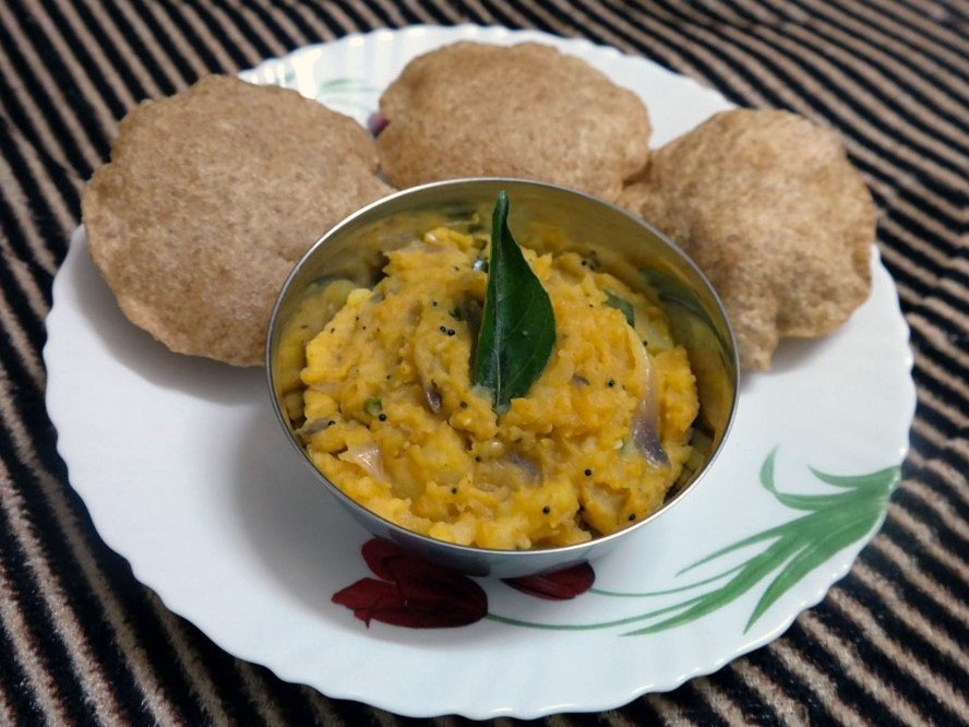 Jelsar Cuisines: Potato Podimas / Poori Potato Masala