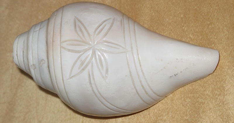 Benefits of blowing shankh