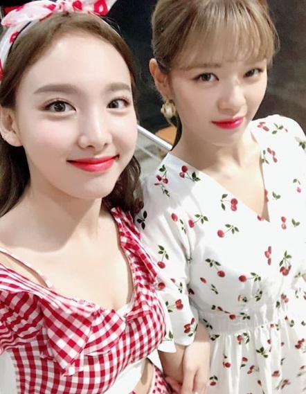 Criss Hallyu Twice 트와이스 Selfies Part 522
