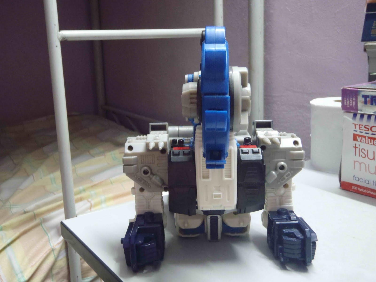 New Planet Cybertron: Transformers Review – Metroplex (Cybertron Leader ...
