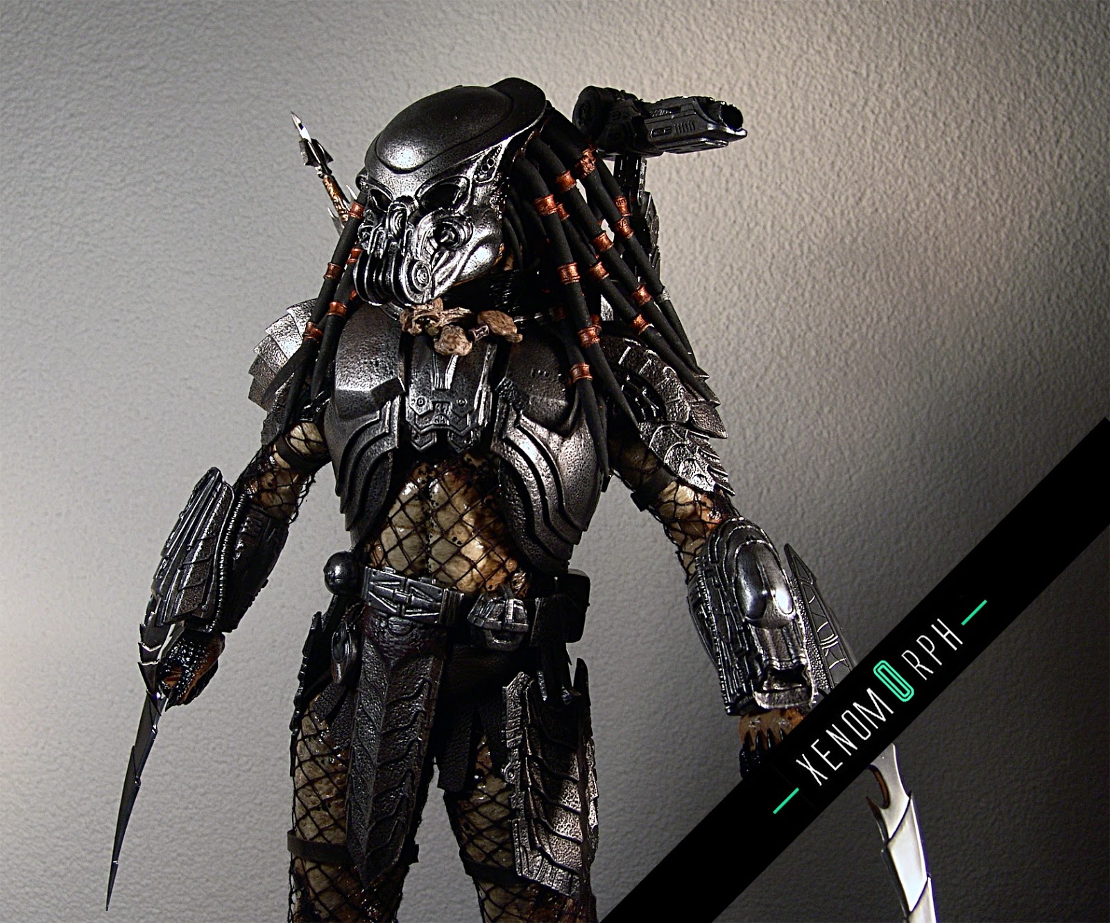 Hot Toys AvP - Celtic Predator 2.0 MMS221 1/6 - photo gallery
