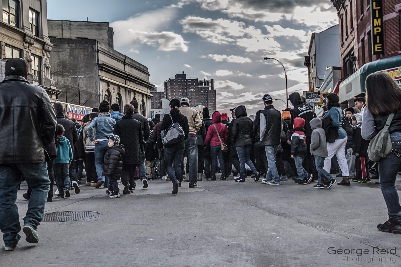 The Crowd |George Reid Photography