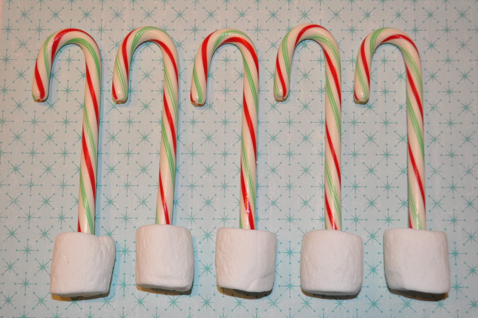 Holiday Sparkle: Hot Chocolate Dippers!