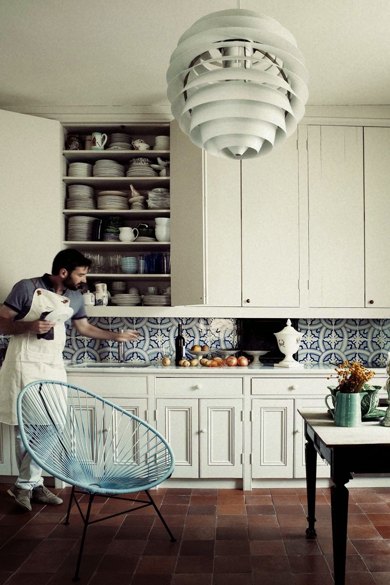 La casa del interiorista Erico Navazo (y su romance con la silla ...