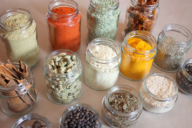 DIY: Spice rack - SUGAR LANE