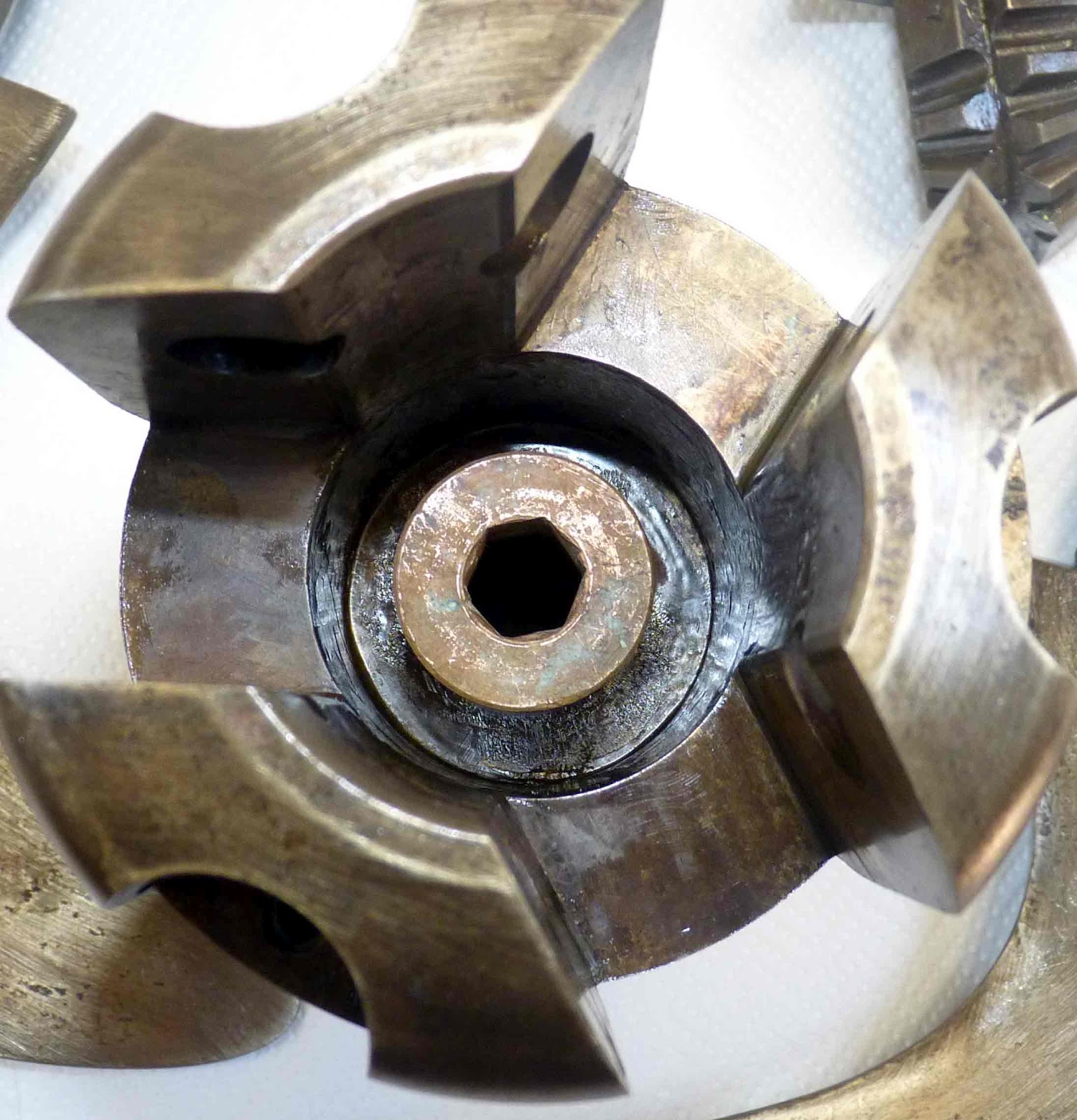 Cap’n Buck and Pippy: Loss of Volvo Folding Propeller! That should have ...