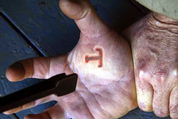 Dealing With a Munchkin (1e basic) : r/DnD