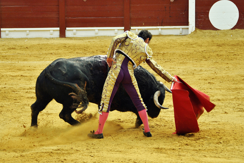 Lugar de procedencia: TRADICIONES ESPAÑOLAS