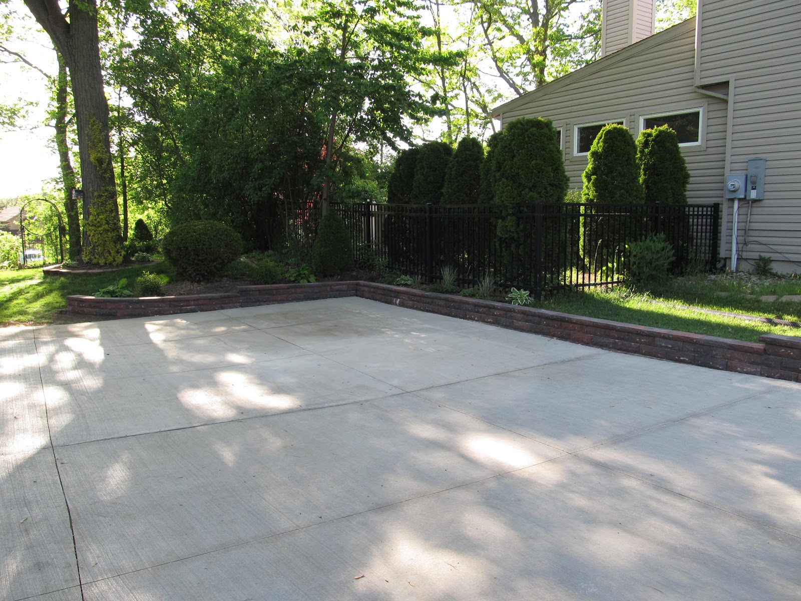 Designing Dreams on a Dime: Dream Driveway and Luxurious Landscaping