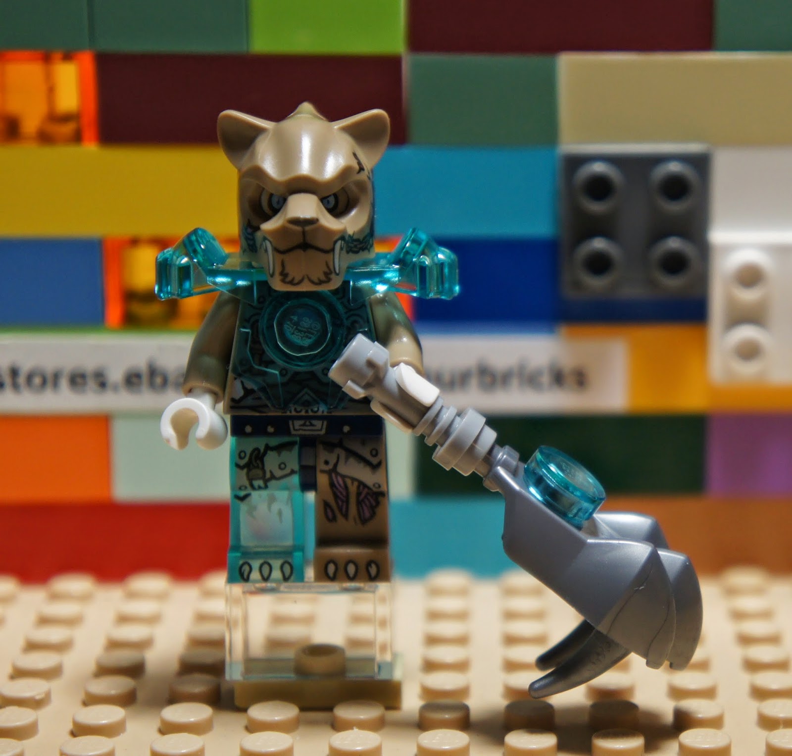 LEGO LOC099 STRAINOR Minifigure Saber-Tooth Tiger Tribe Legends of ...