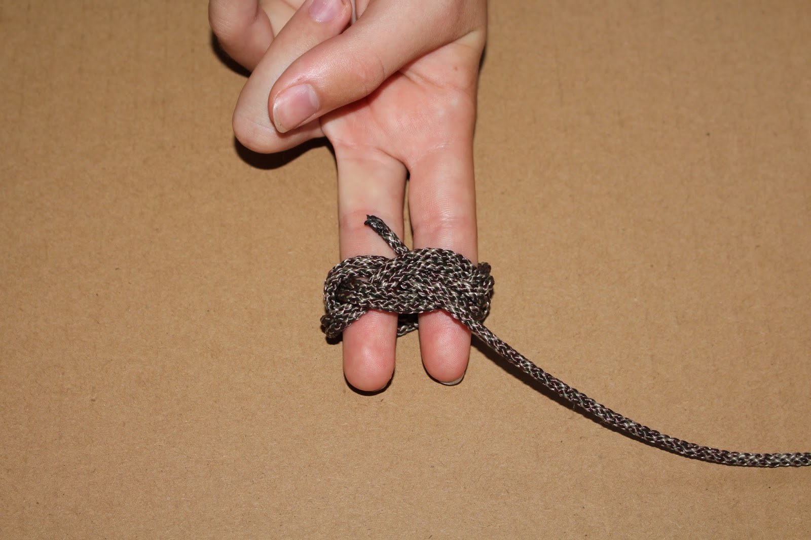 Connor's Scouting and Survival: How To Tie A Turks Head Knot (Woggle)