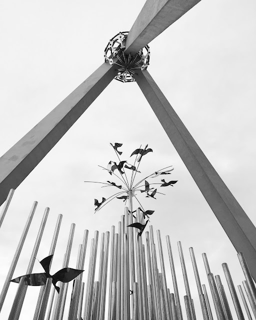 Mustachioventures: Libingan ng mga Bayani