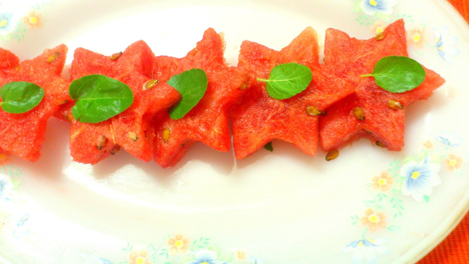 A Good Stuff: Presentation of watermelon
