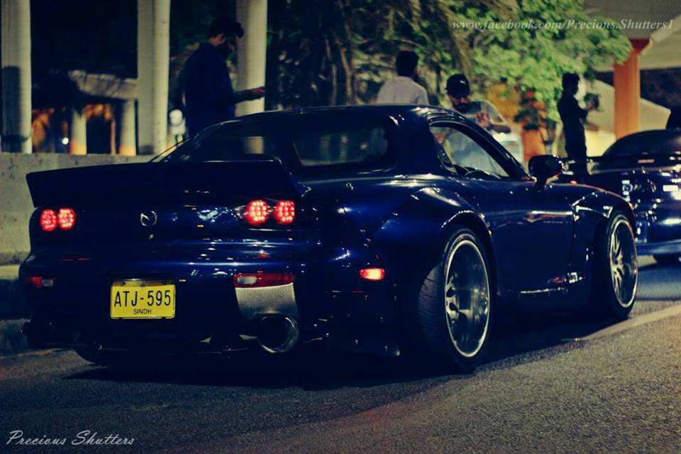 MODIFIED CARS OF PAKISTAN: Wide Body Mazda Rx-7 From Karachi