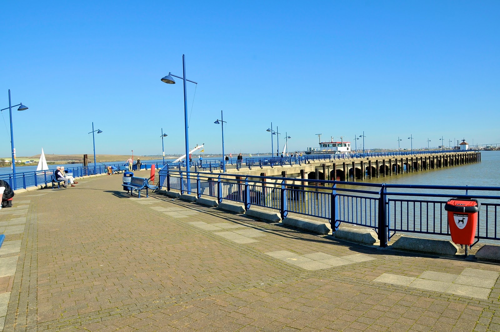 Arthur Pewty's maggot sandwich: The Golden Dustman.