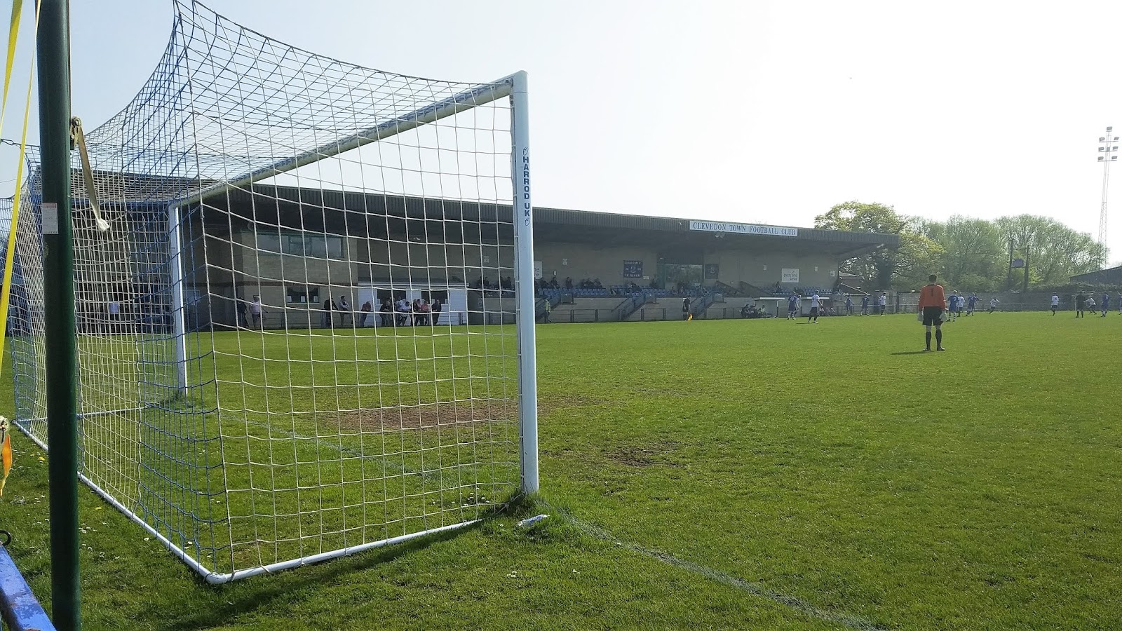 The Wycombe Wanderer: Clevedon Town - The Hand Stadium