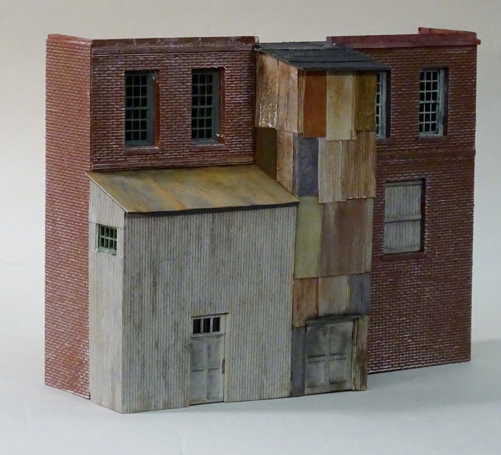 Model Railroad Minutiae: Factory building #2