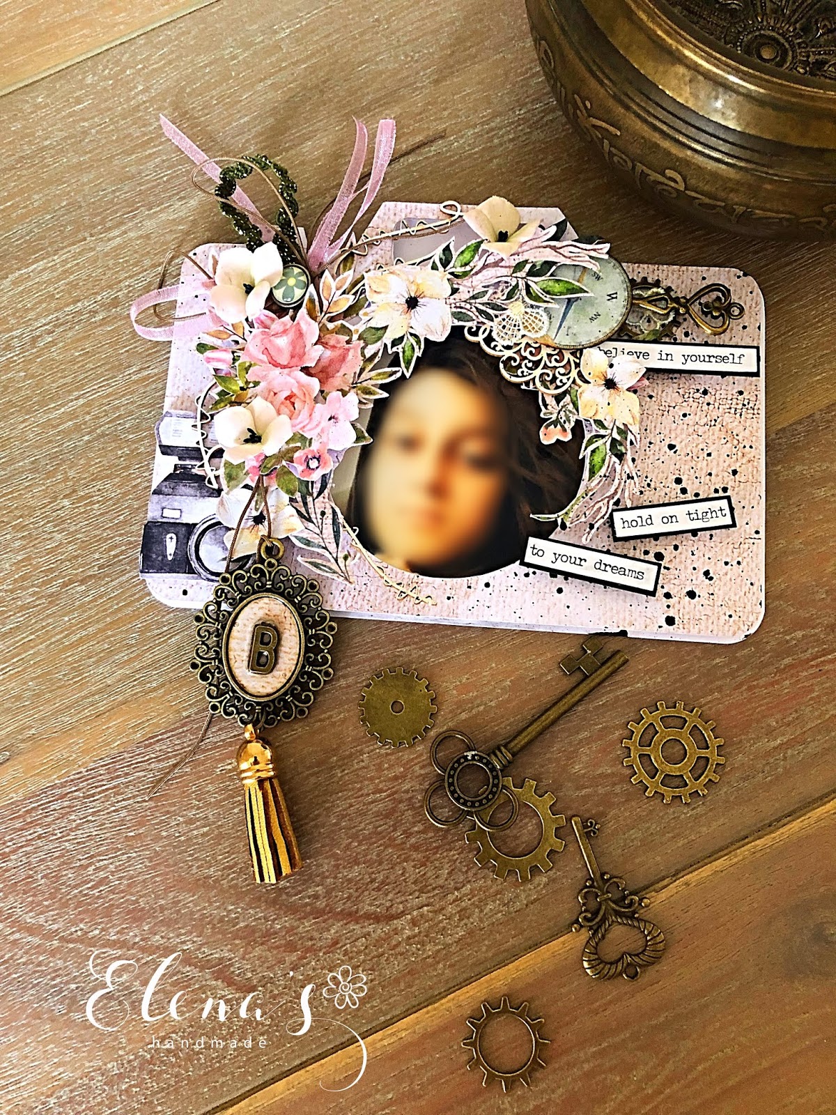 Crafteezee Shop Photo Shoot Card crafteezee-shop-photo-shoot-card