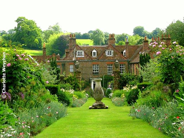 A trio of Hampshire gardens - some of Britain's best-kept secrets!