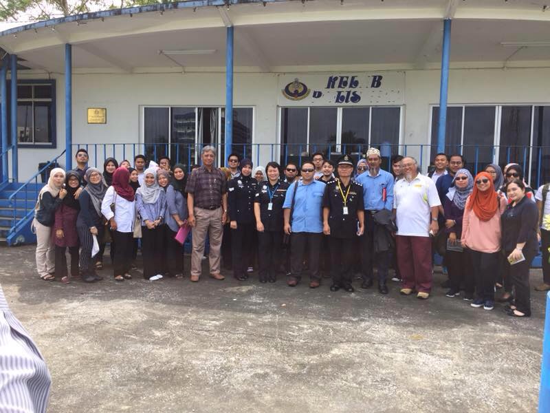 Walk Walk: Visit to IPK Sarawak [Construction Management Masters Students]