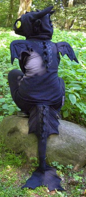 Finnfactor design: Toothless Dragon Costume Mini Tutorial