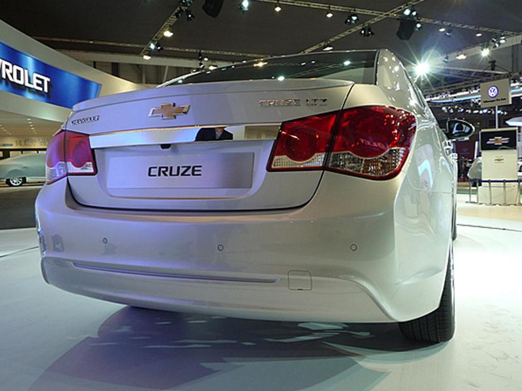 Chevrolet Cruze 2013 com facelift: novas fotos do exterior e interior