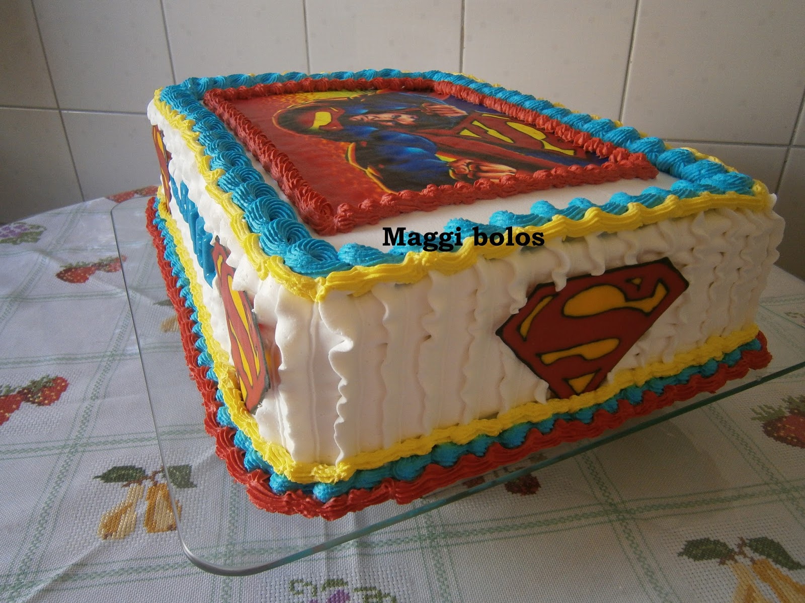 Maggi Bolos = Guanambi- Bahia: Bolo super man