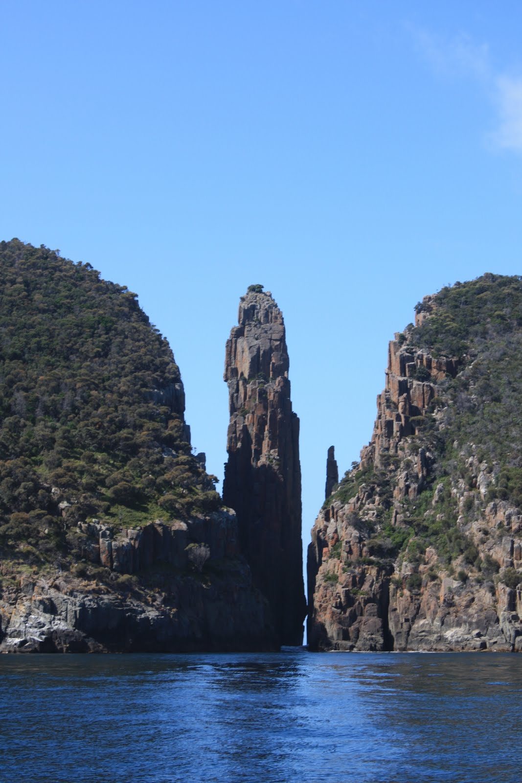 Gourmet Grey Nomads: Tas - Tasman Island Cruises
