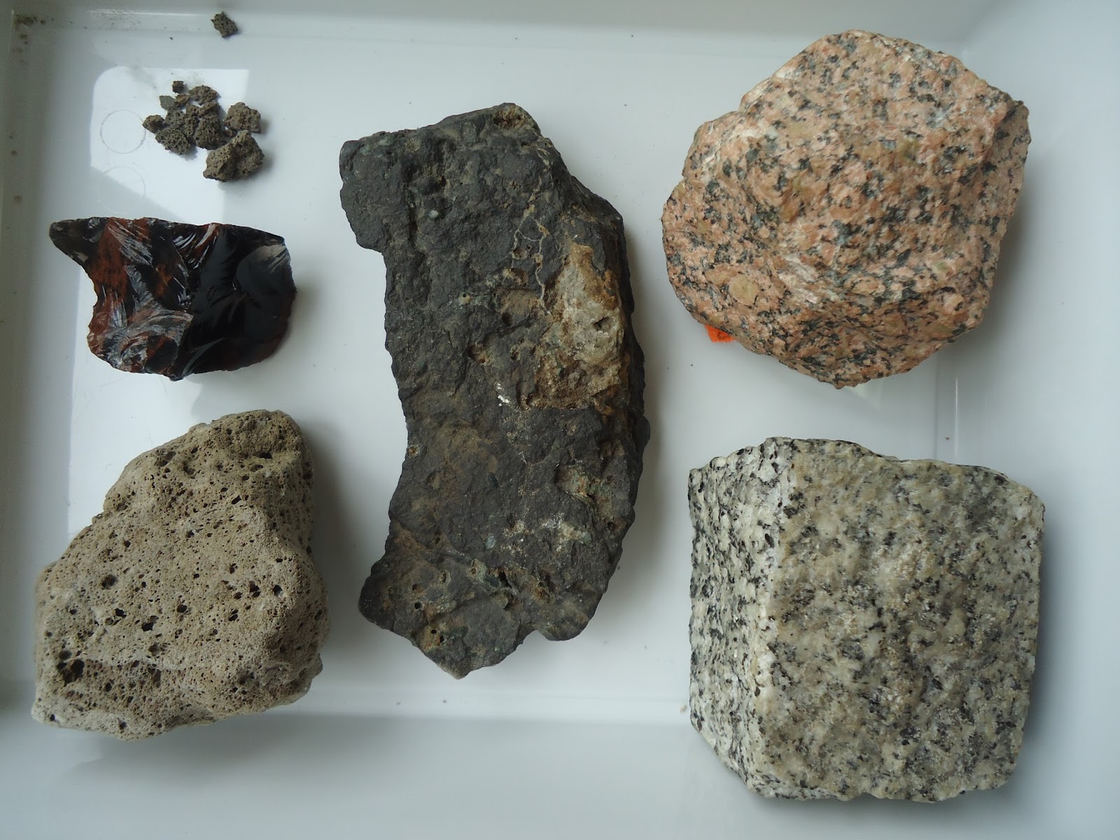 CIENCIAS NATURALES 1 OJA: PRÁCTICA MINERALES Y ROCAS