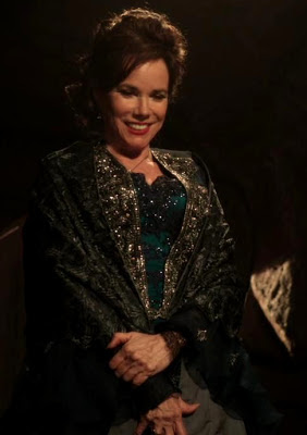 Confessions of a Seamstress: The Costumes of OUAT - Season 2, Part 1
