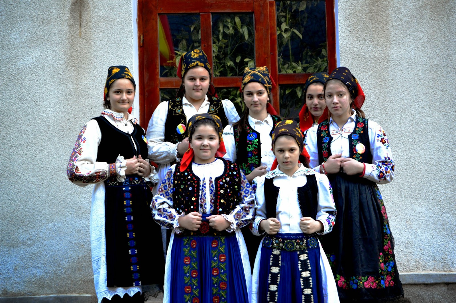 Asociatia ADDePT Bihor: Din suflet cu suflet pentru traditii la Scoala ...