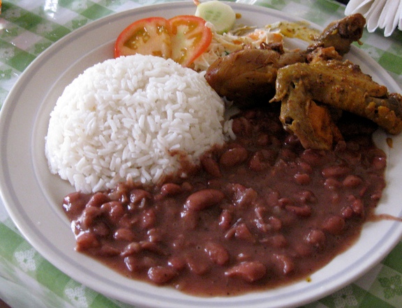 Rice and Beans: A Belizean Food Blog: Belizean Stew(ed) Beans (the ...