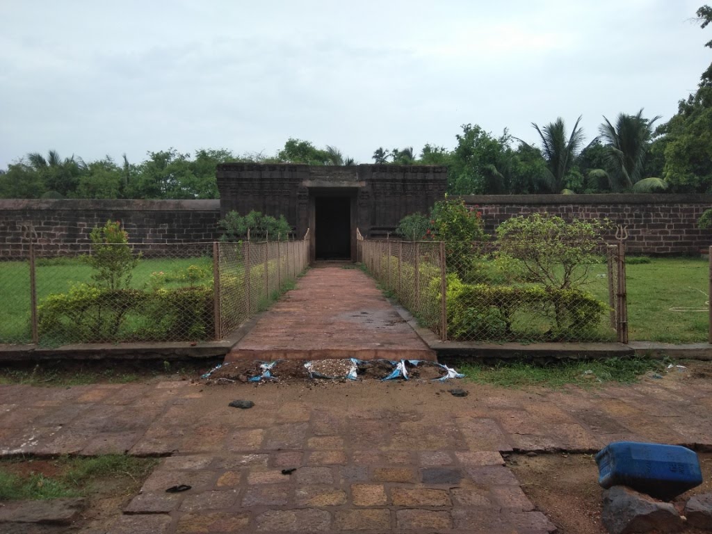 Hindu Temples of India: Kumararama Bhimeshwara Swamy Temple, Samalkota ...